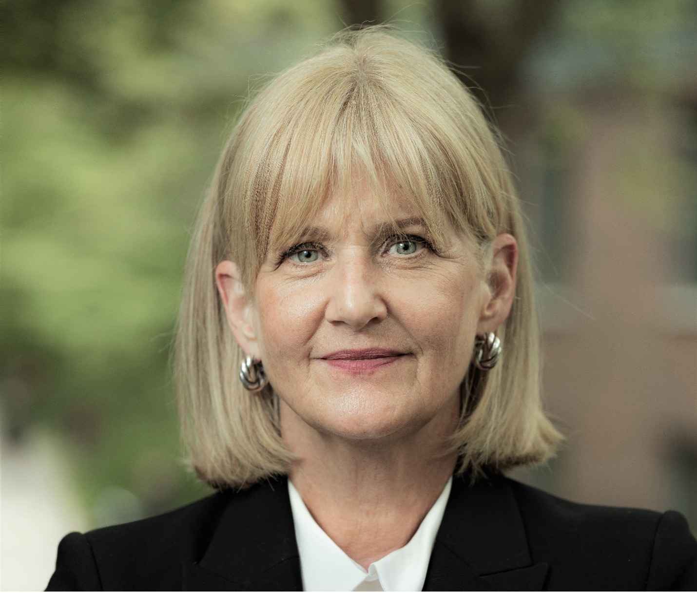 Barbara Fallon, PhD - Childhood Adversity and Resilience (CARe)
